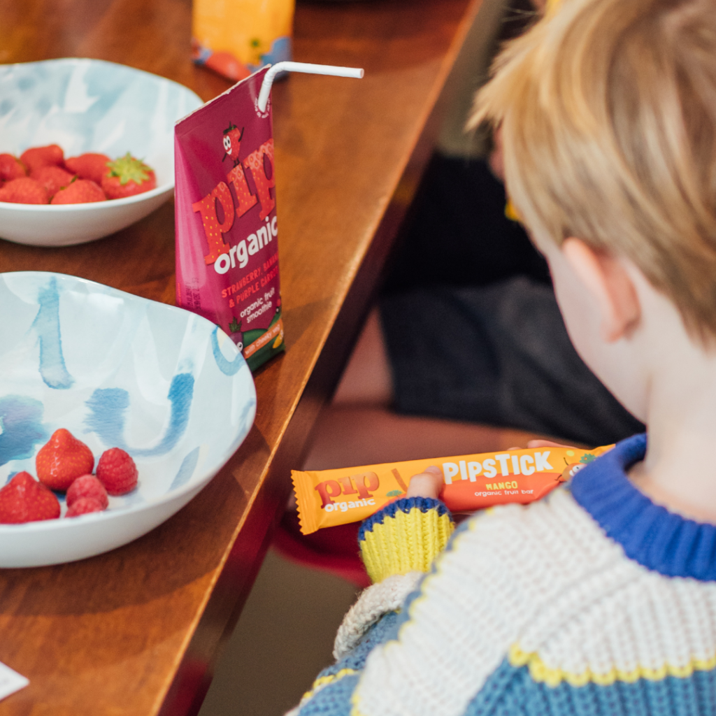Strawberry, Banana & Purple Carrot Smoothie | Pip Organic